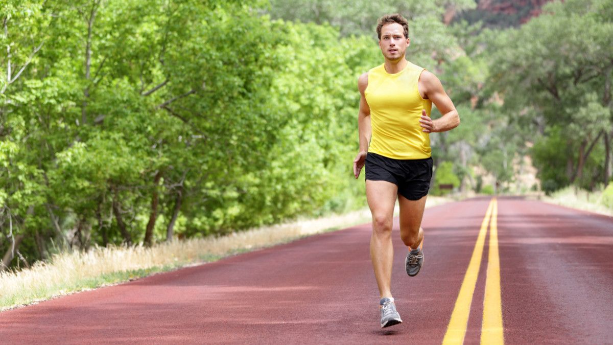 5 Gangguan Kesehatan yang Harus Diwaspadai Pelari Marathon - KlikDokter