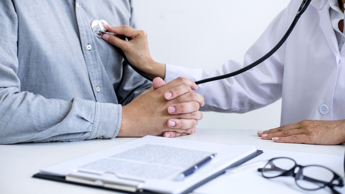 Cegah Serangan Jantung, Ketahui Denyut Nadi Normal Sesuai Usia - KlikDokter