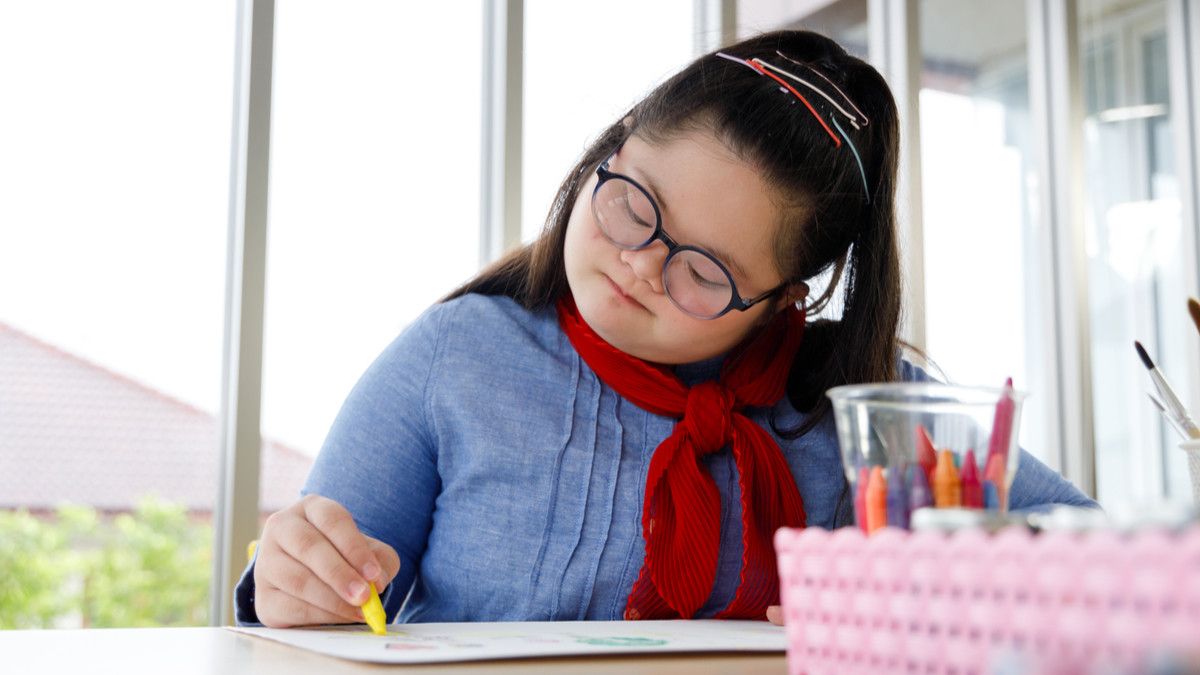 Kenapa Anak dengan Autisme Biasanya Pintar? Ini Faktanya - KlikDokter