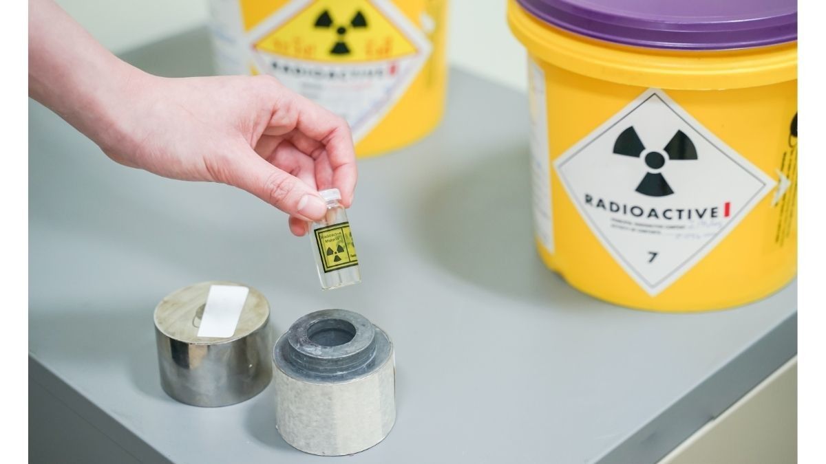 Mengenal Jenis-Jenis Pengobatan Kanker Tiroid - KlikDokter