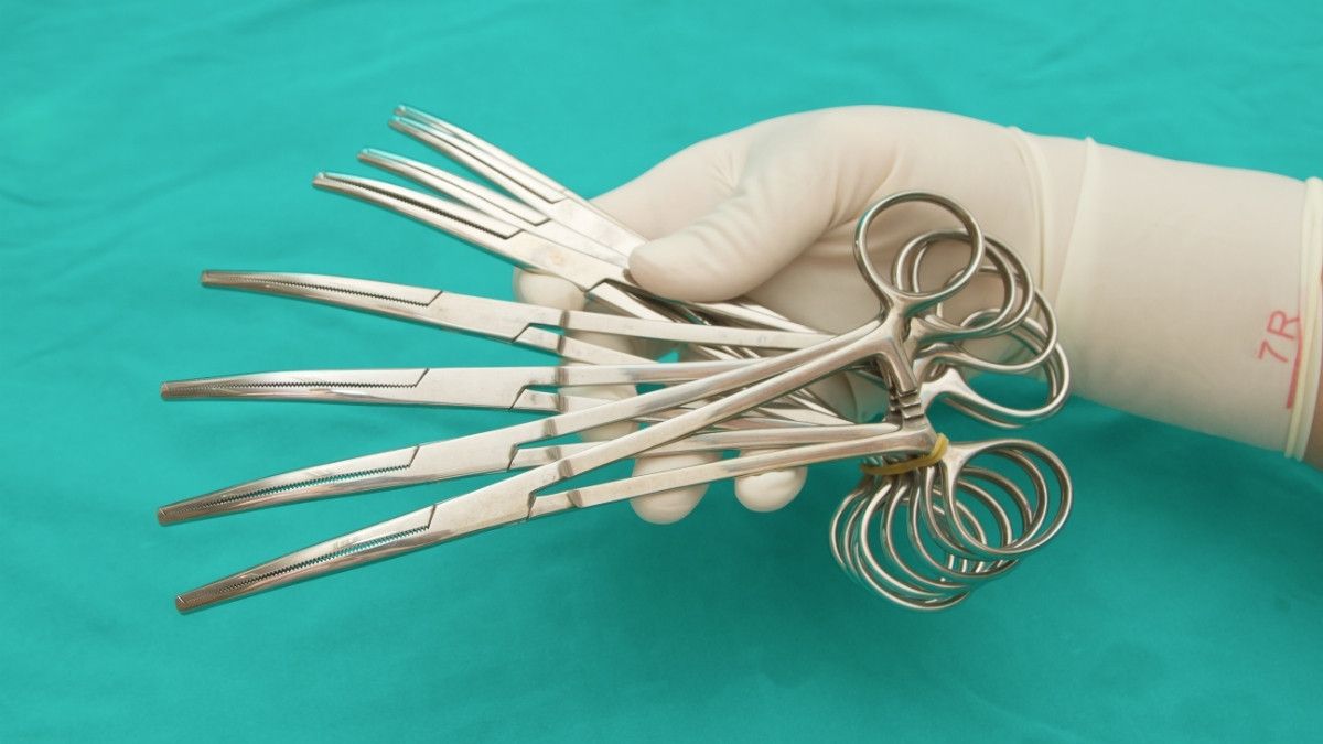 Mengenal Alat Forceps untuk Bantu Proses Persalinan Normal - KlikDokter