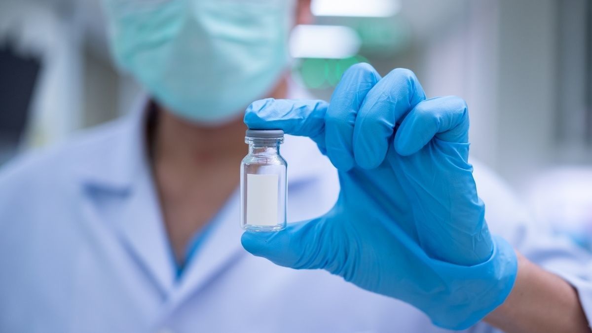 Fakta Soal Vaksin Booster COVID-19 yang Perlu Diketahui - KlikDokter