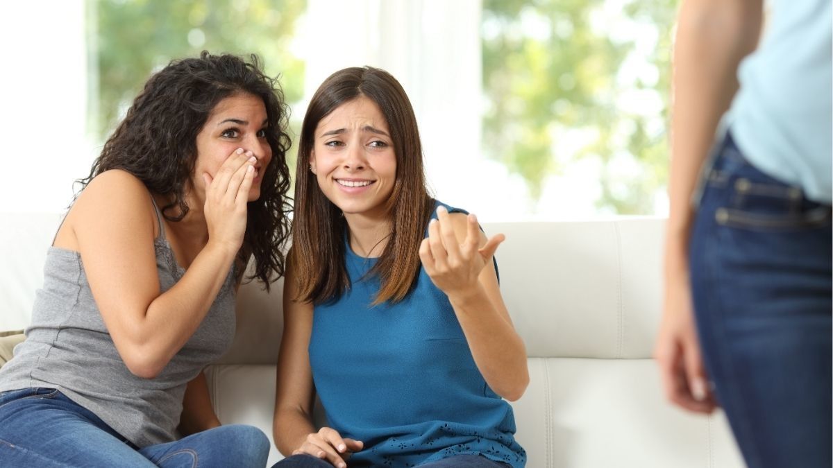 Suka Mengkritik, Tanda Gangguan Mental? - KlikDokter