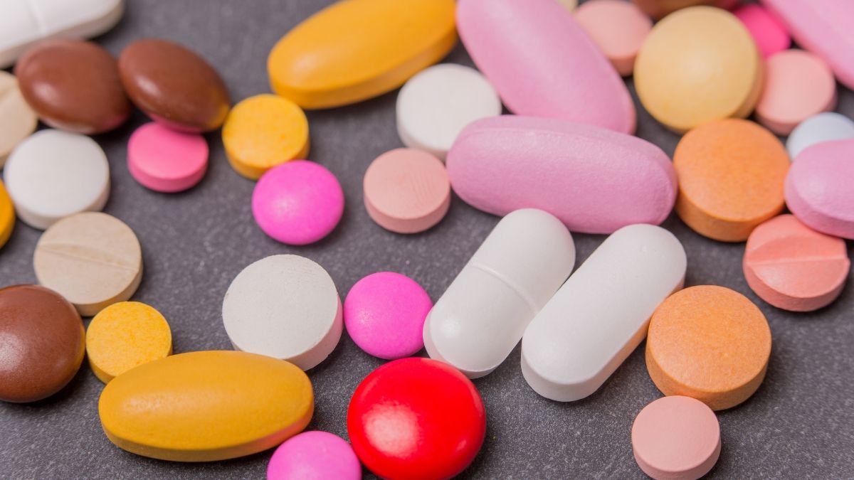 Mengenal 20 Obat Generik Anti Nyeri di Indonesia - KlikDokter