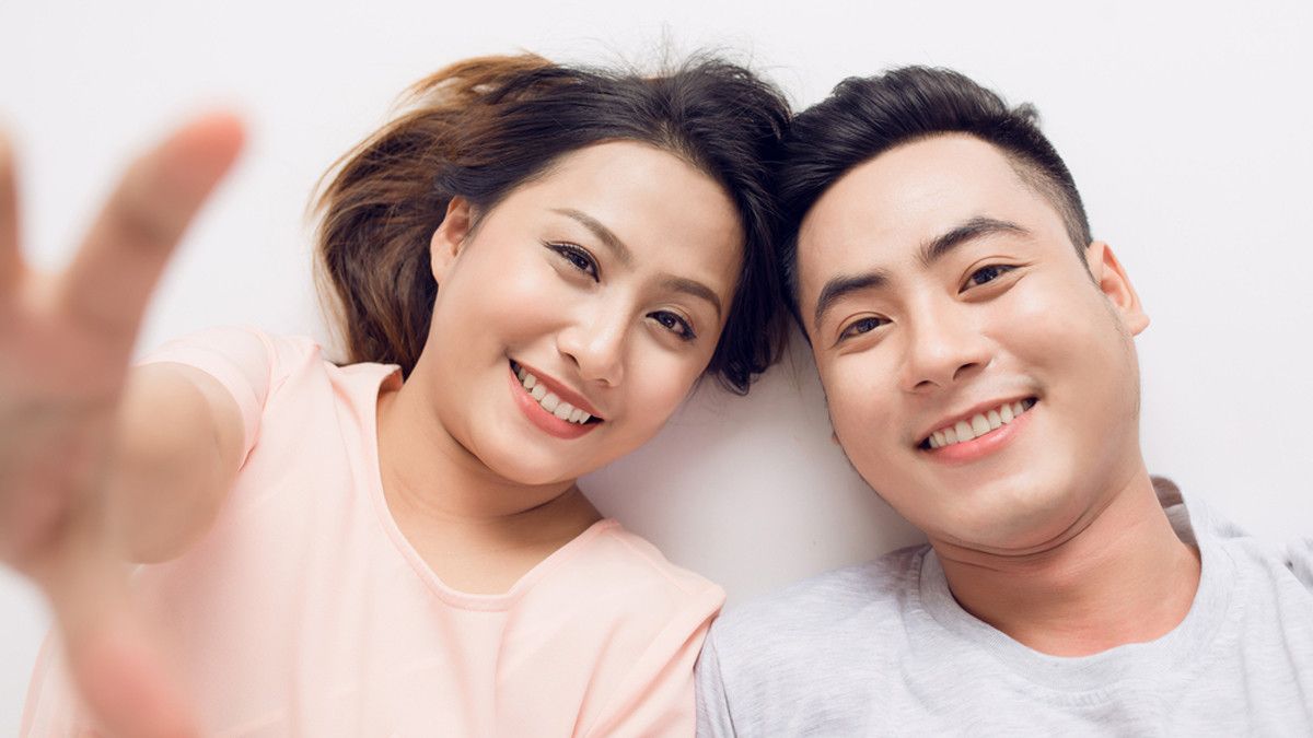 Mengapa Ada Orang yang Suka Merekam Adegan Seksual? - KlikDokter