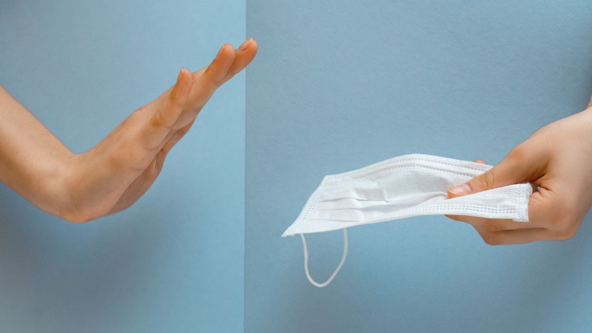 Takut dan Cemas saat Pakai Masker, Kenali Mask Anxiety! - KlikDokter