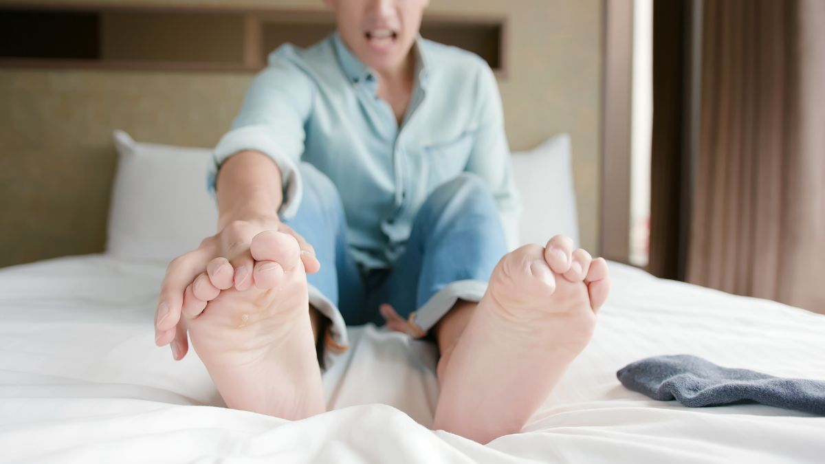 Menyerang Kaki, Ini 6 Ciri-Ciri Kutu Air yang Perlu Diwaspadai - KlikDokter