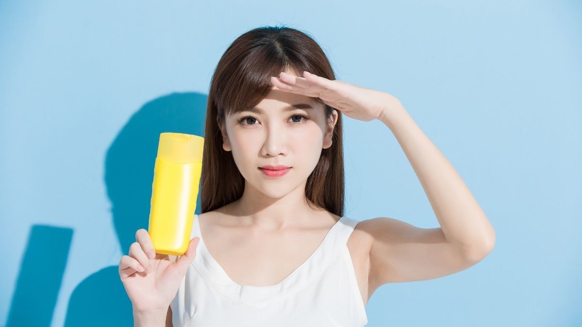 6 Cara Pakai Sunscreen yang Benar untuk Lindungi Kulitmu - KlikDokter