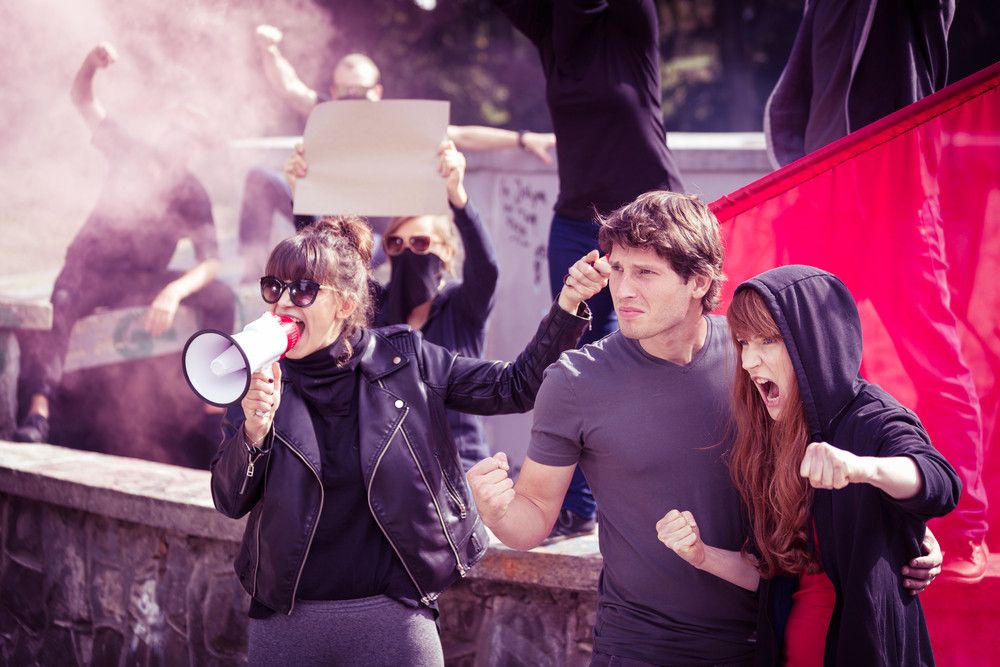 Hati-hati, Fanatisme Bisa Jadi Ciri Gangguan Kejiwaan - KlikDokter