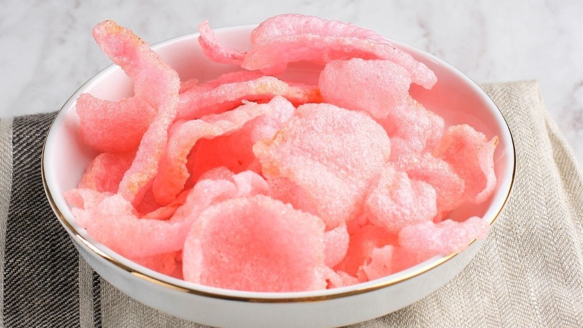 Fakta Sehat Kerupuk, si Renyah Peningkat Selera Makan - KlikDokter