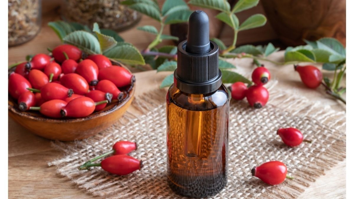 10 Manfaat Rosehip Oil untuk Kesehatan Tubuh Anda - KlikDokter