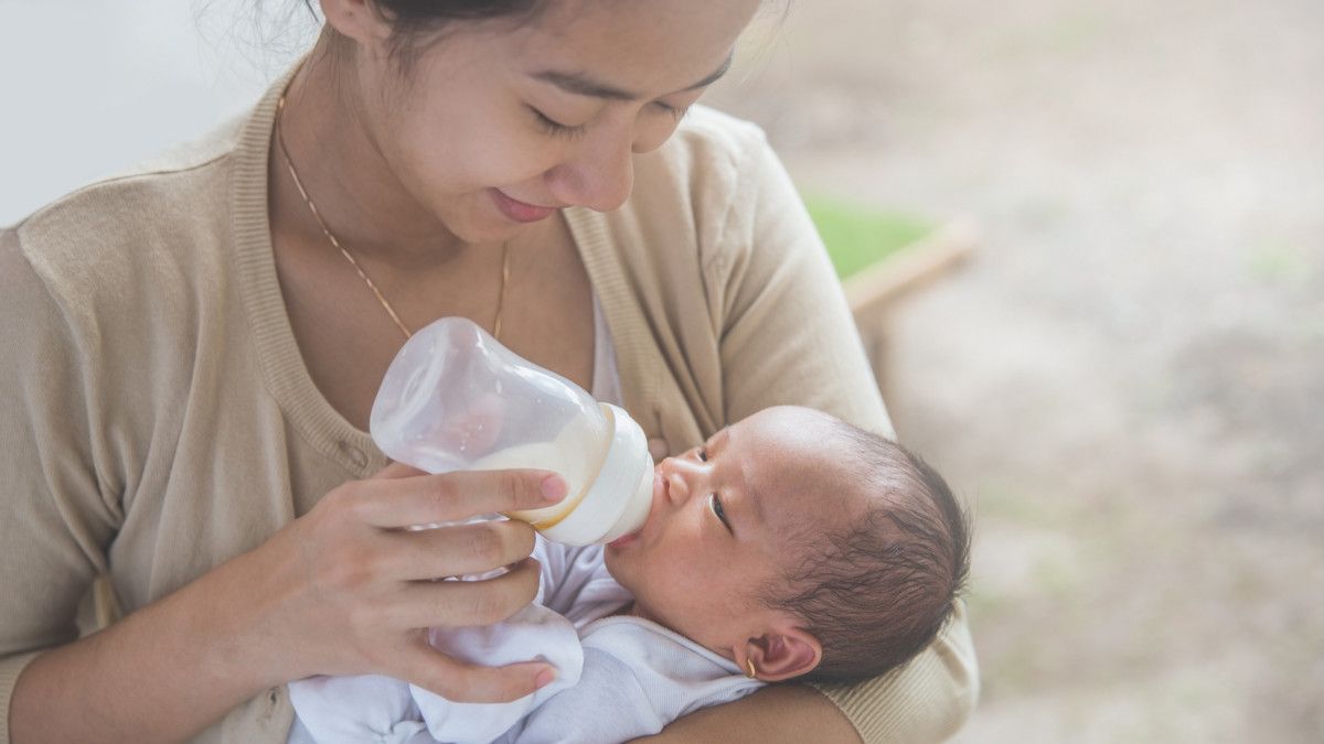 Bahaya Dot bagi Kesehatan Gigi Anak - KlikDokter