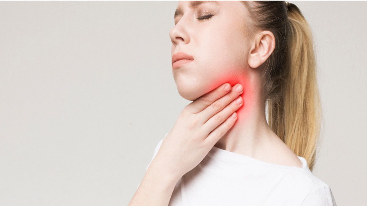 Radang Tenggorokan? Ini 7 Penyebab Radang Tenggorokan! - KlikDokter
