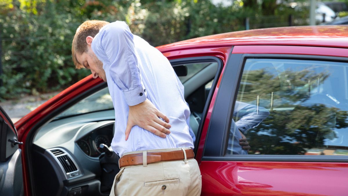 6 Tips Mengatasi Pegal di Saat Macet! - KlikDokter