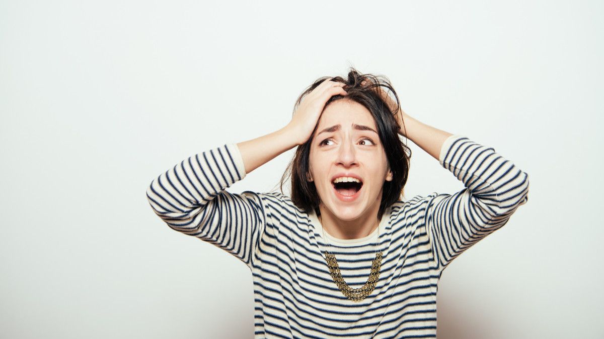 10 Cara Mengatasi Serangan Panik yang Paling Efektif - KlikDokter